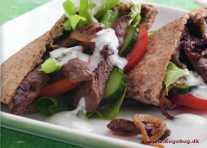 Kebab i pitabrød - opskrift på nemme og lækre kebab
