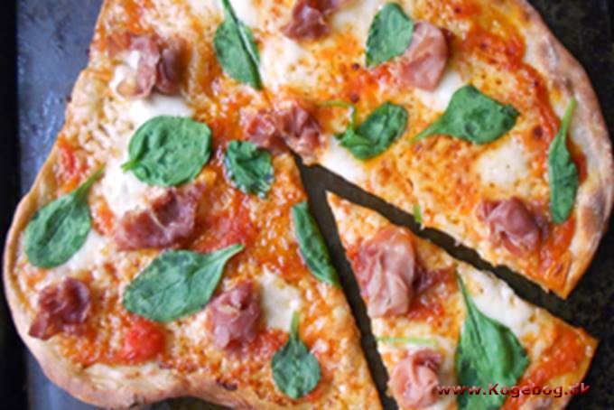 Pizza med skinke – Skinkepizza - let opskrift favorit