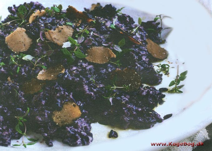 Risotto af sorte ris med trøfler - bedst fra Kogebog.dk