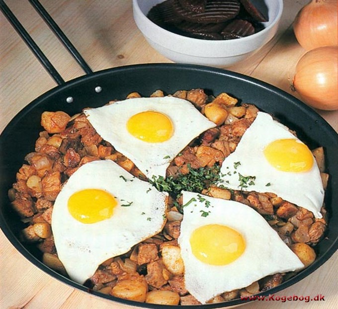 Biksemad med spejlæg - god opskrift fra Kogebog.dk