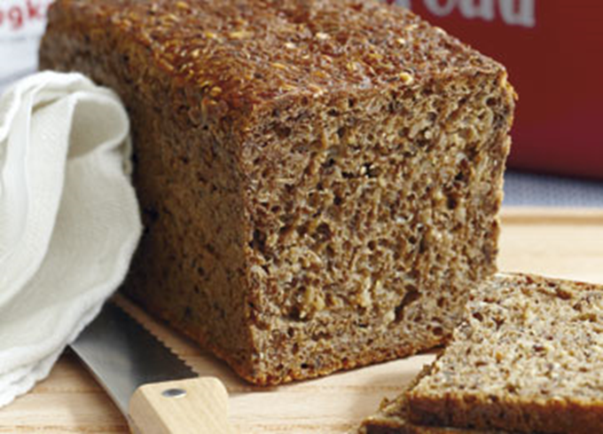 Rugbrød med surdej | let og godt på Kogebog.dk 💘