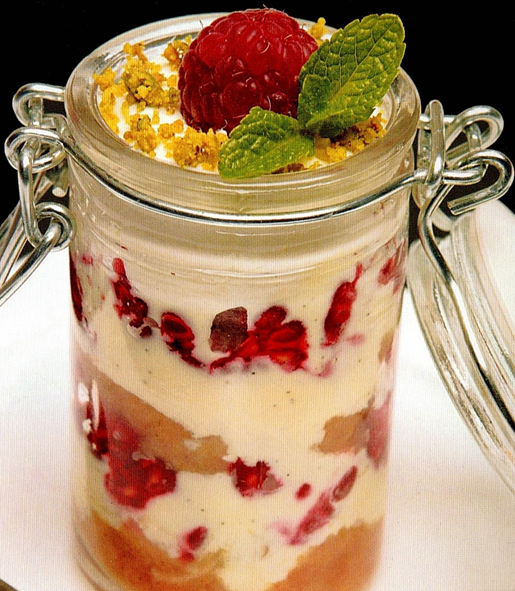 Rabarber-hindbærdessert - Let og lækkert